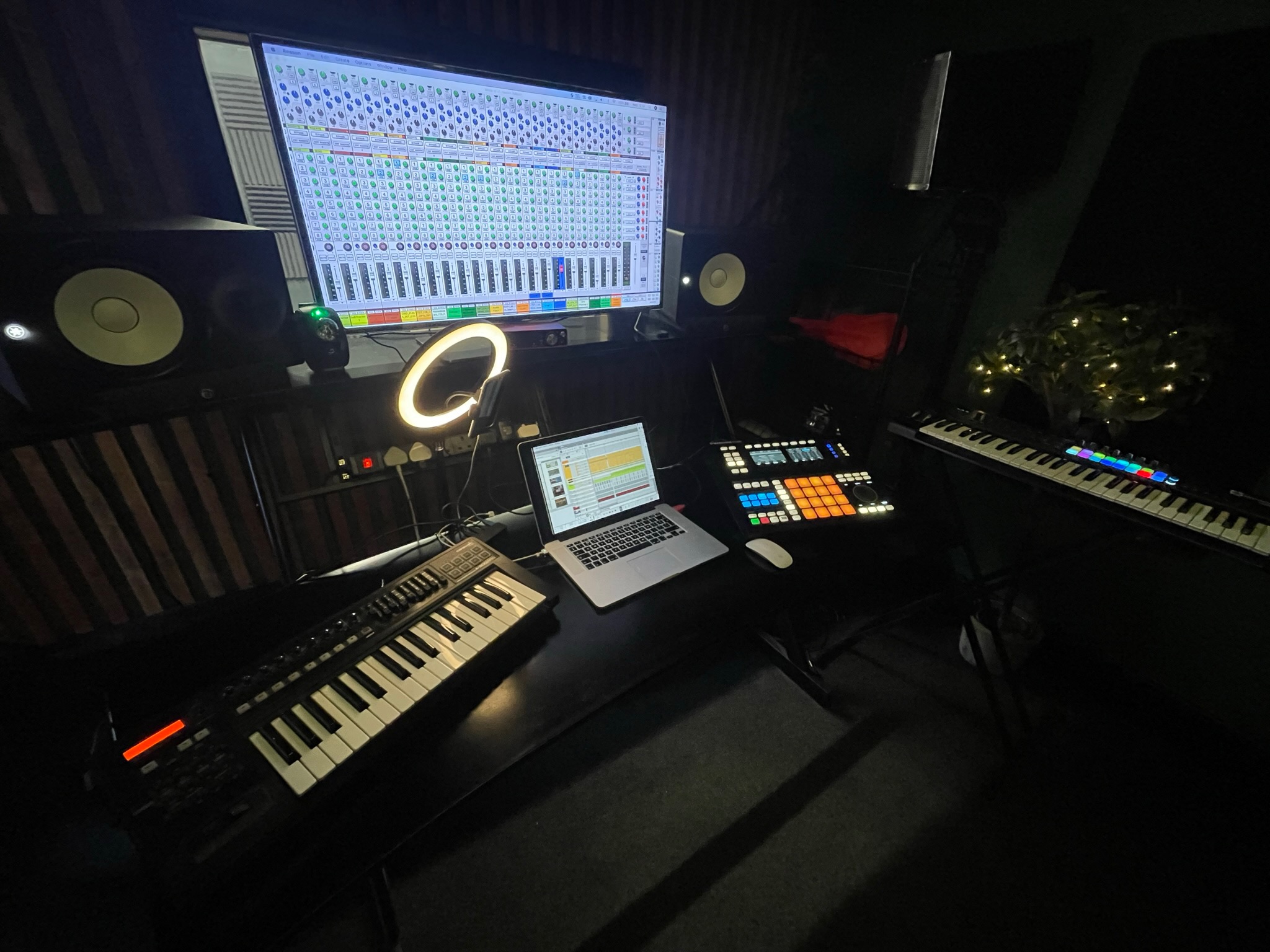 Music Production Plug & Play – STEM STUDIOS